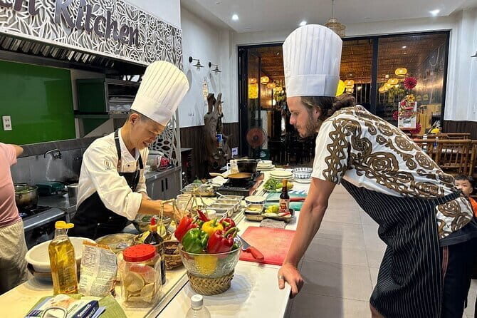 Hoi An Authentic Cooking Class with Pro Chef in Small group - Key Points