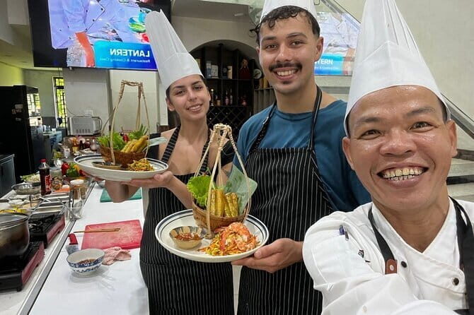 Hoi An Authentic Cooking Class with Pro Chef in Small group - Key Points