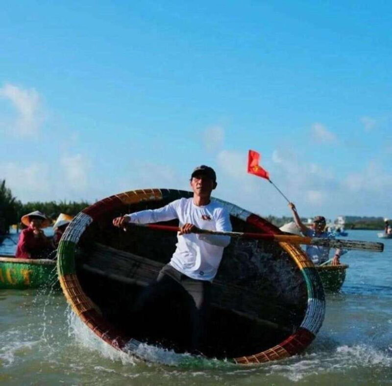 Hoi An: Bamboo Basket Boat Tour with Traditional Meal - Key Points