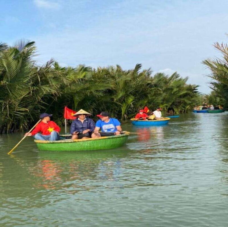 Hoi An: Bamboo Basket Boat Tour with Traditional Meal - Exploring Hoi An’s Waterways: A Unique Perspective