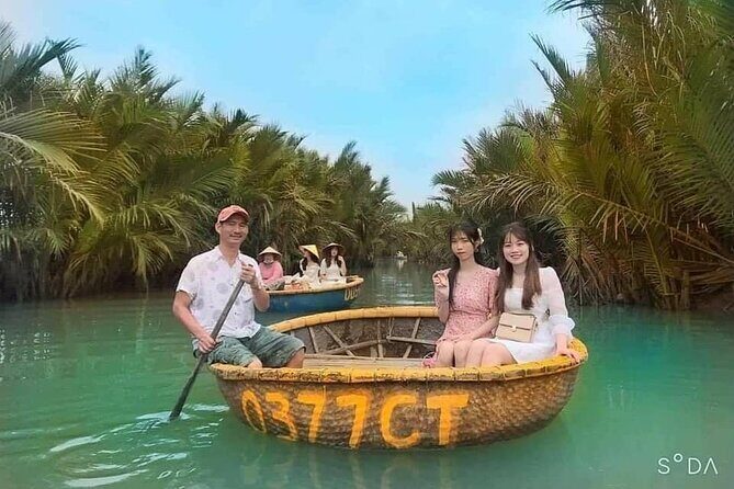 Hoi An basket boat tour with seafood lunch at fishing family - What Travelers Love About This Tour