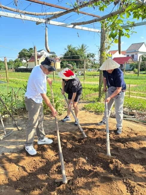Hoi An: Biking- Basket Boat - Farming &Cooking Class Tra Que - This Tours Who and Why