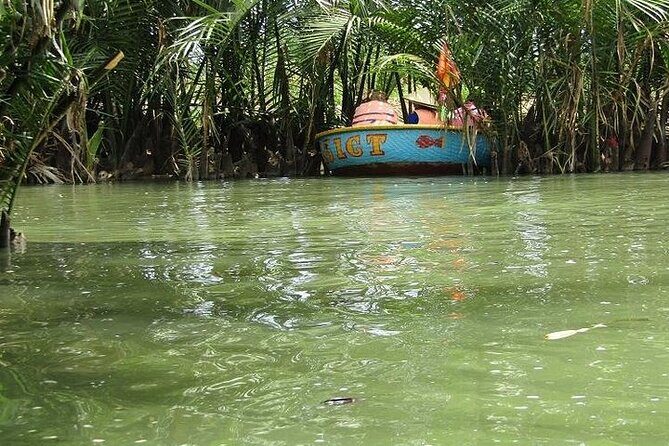 Hoi An Ceramic/Pottery/Lantern Making Class Cafe & Basket Boat - Navigating Crocible Boats and Coconut Forests