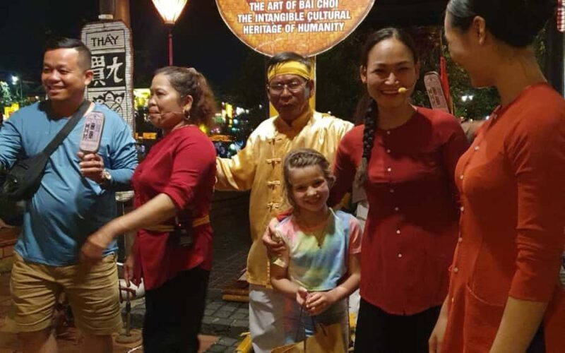 Hoi An City Tour: Boat Ride & Lantenn Release - The Highlight: The Lantern Boat Ride & Flower Lantern Release