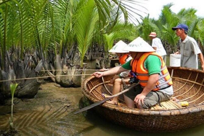 Hoi An: Coconut Basket Boat Ride and Fishing Experience - Transportation and Group Size