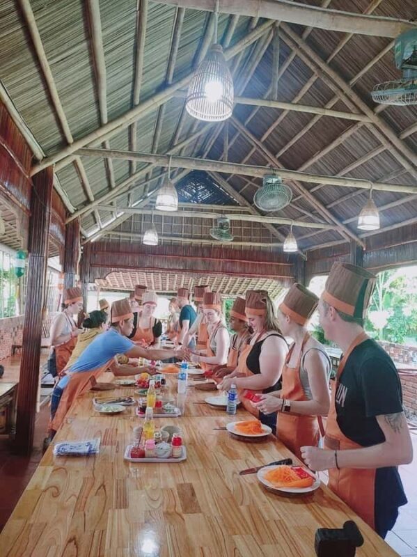 Hoi An : Cooking Class with Ph and Bamboo Basket Boat Tour - Who Would Enjoy This Tour?