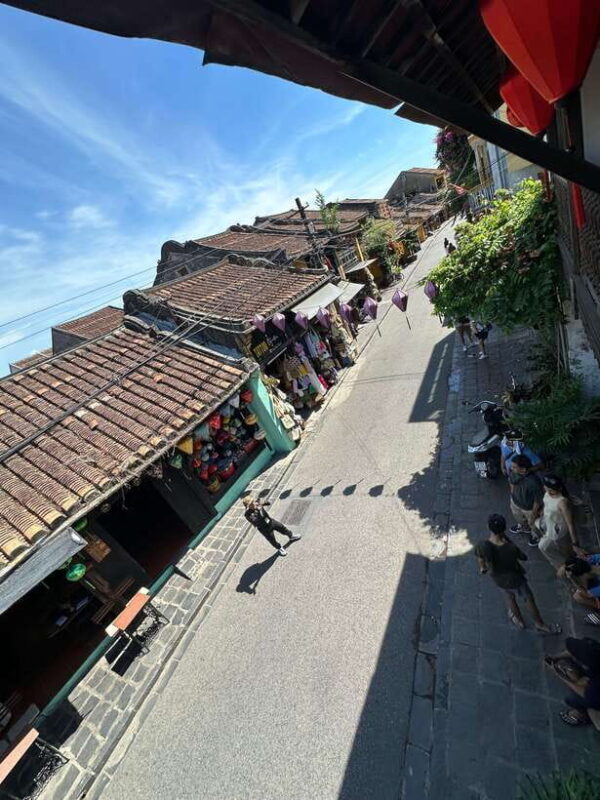Hoi An: Guided Walking Tour with Local Food - Key Points