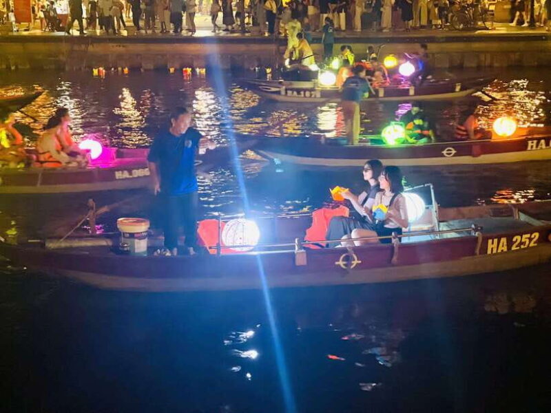 Hoi An: Hoai River Boat Ride with Flower Lantern Release - Practical Tips for Participants