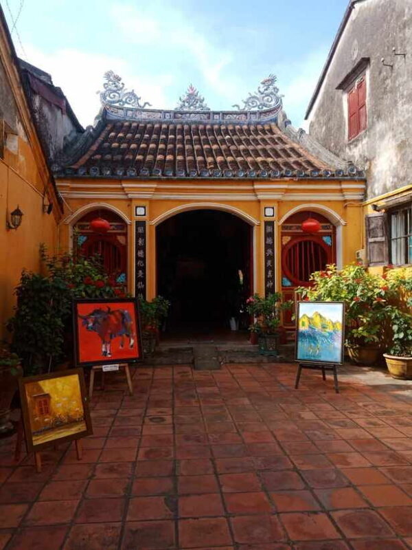 Hoi An: Hoai River Boat Trip by Night with Release Lantern - The Experience in Detail