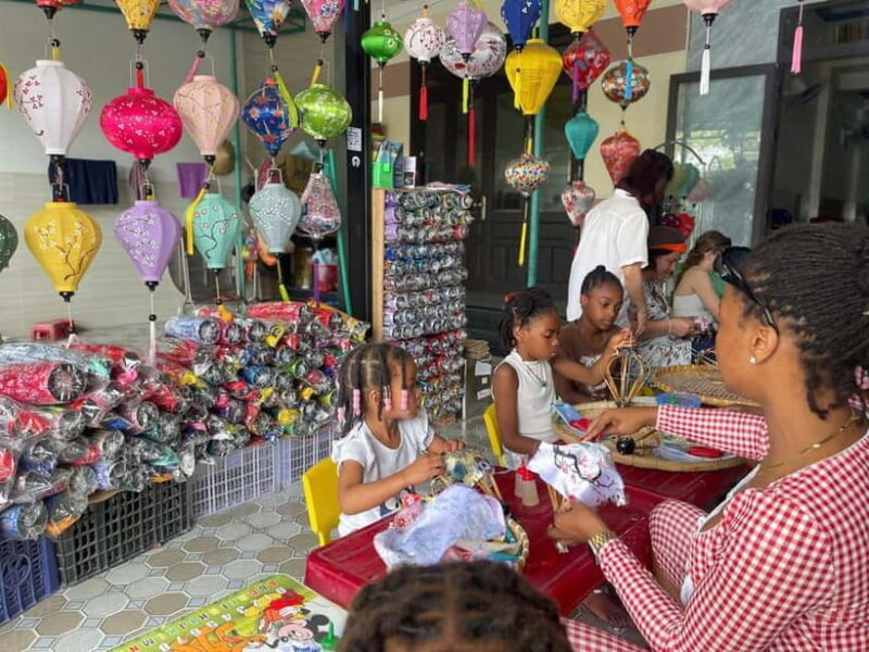 Hoi An : Making Lantern Class With Lantern Boat Trip. - A Closer Look at the Experience