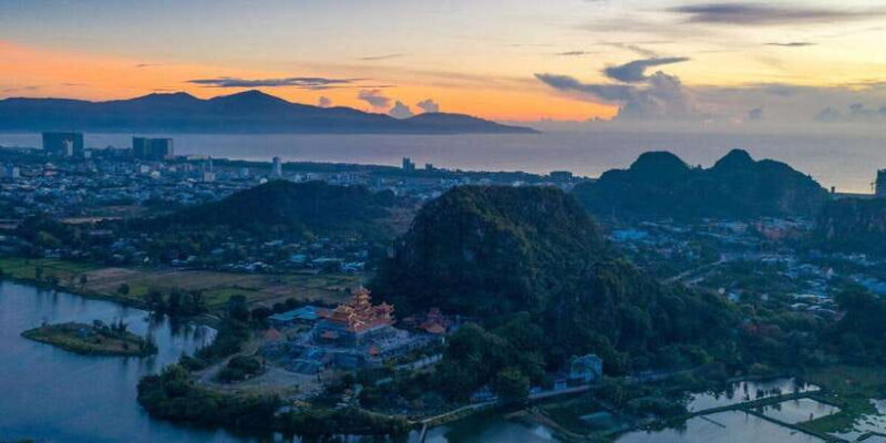 Hoi An: Marble Mountain & Monkey Mountain in Afternoon Tour - Authentic Artisan Experience