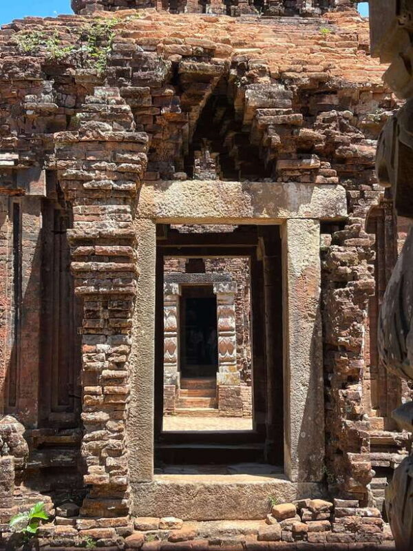 Hoi An: My Son Ruins: Guide-Bus-Boat-Cultural Show-Lunch - Introduction