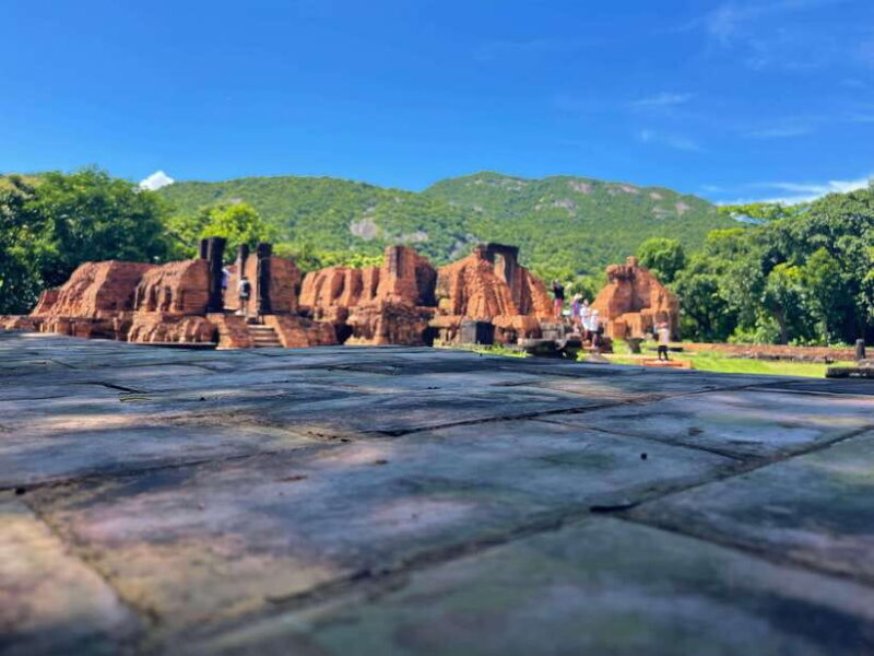 Hoi An: My Son Ruins: Guide-Bus-Boat-Cultural Show-Lunch - Analyzing the Value of the Tour