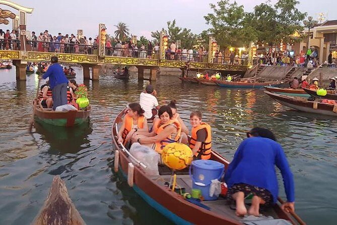 Hoi An Nightlife Tour with Hoi An Ancient Walking Tour, Boat Ride, Night Market - Was It Worth the Price?