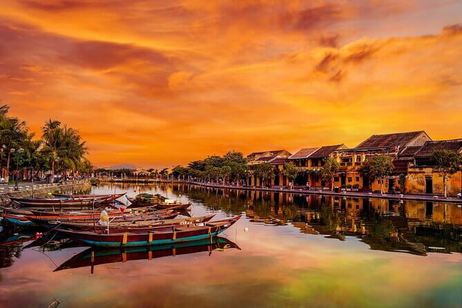 Hoi An old Town Walking Tour included Temple and Boat Tour - Authentic Experiences and Traveler Insights