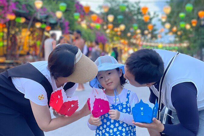 Hoi An Old Town Walking Tour with Two Scenic Boat Experiences - The Guide: Minh’s Impact