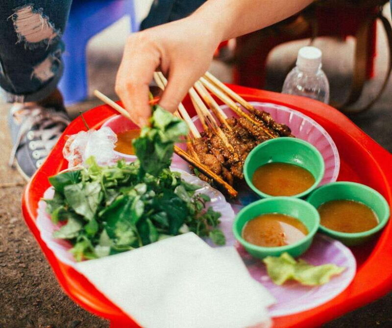 Hoi An: Private Evening Food Tour by Bike - An Inside Look at the Experience