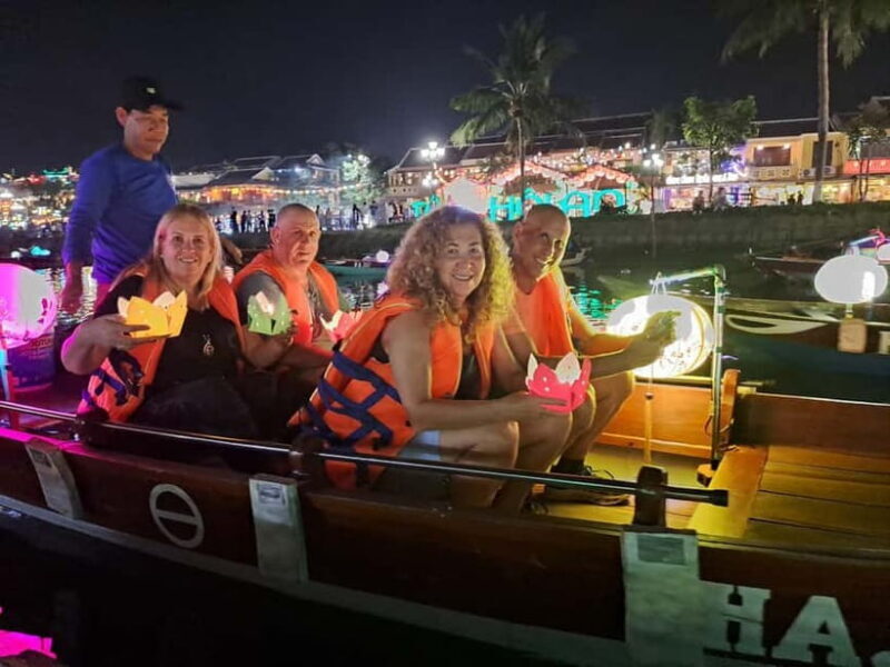 Hoi An Street Food, night market and lantern boat ride - Authenticity and Quality: What the Reviews Say