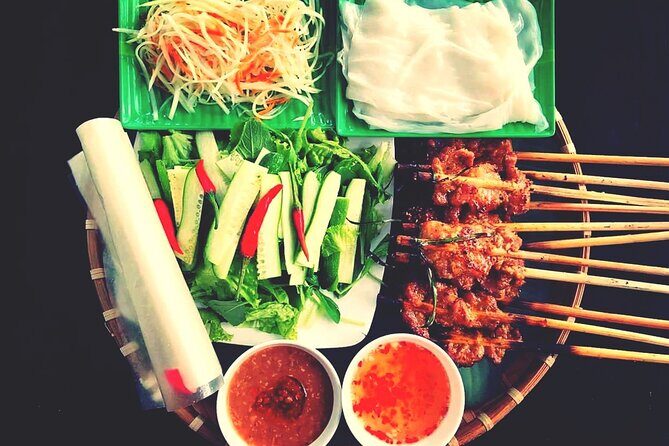 Hoi An Street Food Tour By Walking from 6 PM - Analyzing the Value