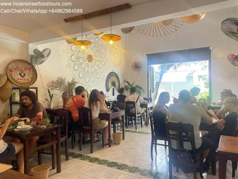 Hoi An: Street Food Walking Tour with Tastings - Ending on a Sweet Note