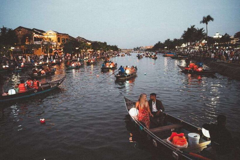 Hoi An: Sunset Boat Proposal & Couple Photoshoot Tour - The Sum Up