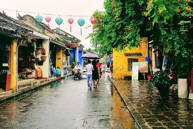 Hoi An town private walking tour with boat trip - FAQs