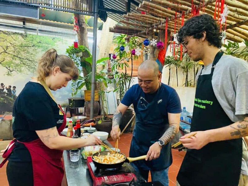 Hoi an: Vegan Cooking Class with Lantern-Making - Key Points