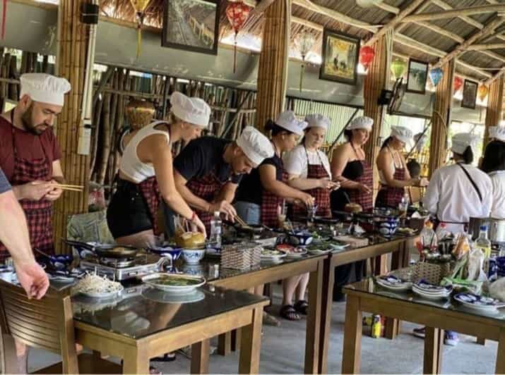 Hoi An: Vegetarian Cooking Class w Local Family and transfer - Review of the Hoi An Vegetarian Cooking Class with Local Family and Transfer
