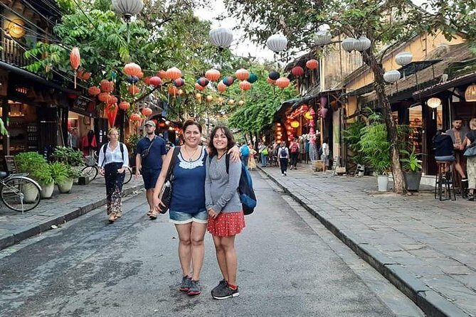 Hoi An walking City- Night Market -Riverboat Ride (4-5 Hours) - Walking Through Hoi Ans Ancient Streets