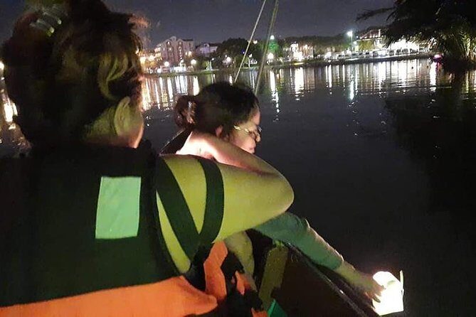 Hoi An walking City- Night Market -Riverboat Ride (4-5 Hours) - Navigating the Night Market & Lantern Area