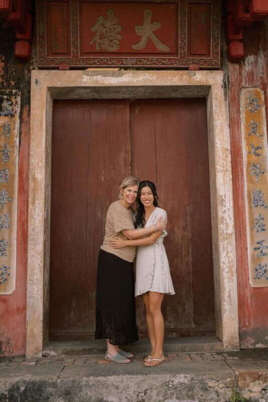 Hoian Ancient Town City Sightseeing Private Tour From Danang - Savoring Hoi An’s Street Food