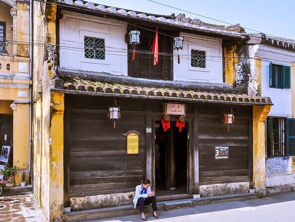 Hoian Magic: Hidden Merchant House, Temple, Bridge, Museum, light - Key Points