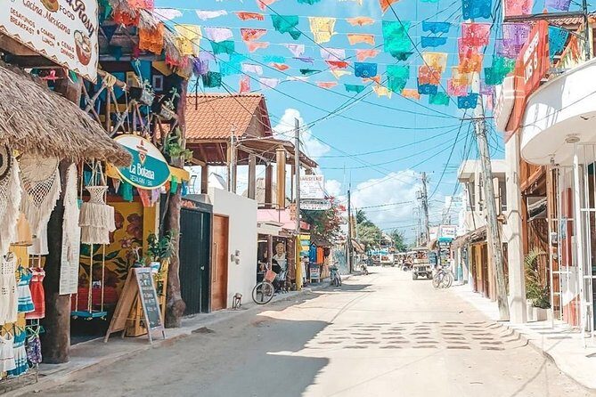 Holbox, all its beauty in 1 day (round trip, lunch and guided visit included) - Who This Tour Suits Best