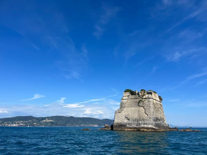 Holiday Golfo dei Poeti: Boat Tour and Tasting - What Makes This Tour Stand Out