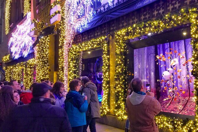 Holiday Lights Extravaganza Walking Tour - A Detailed Look at the Tour Experience