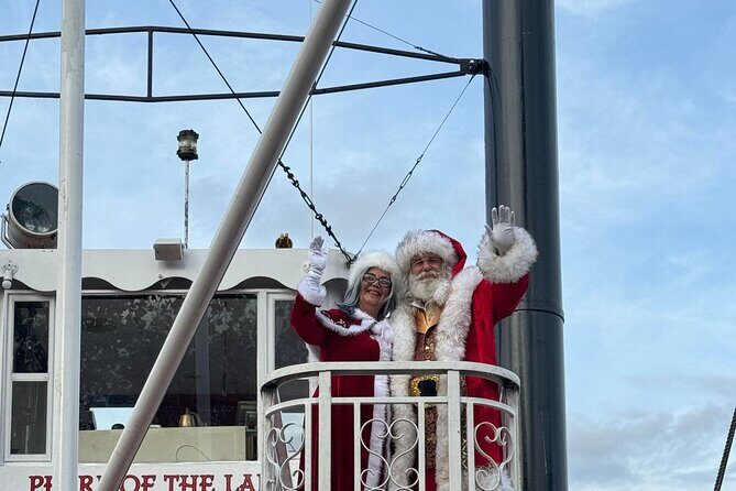 Holiday Nights Boat Ride in Saint Cloud Florida - A Detailed Look at the Holiday Nights Boat Ride