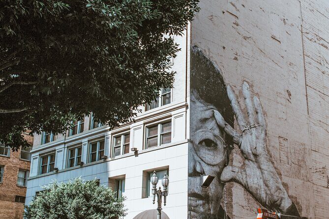 Hollywood, Celebrity Homes, Film Locations and Sunset Strip Tour in Los Angeles - Transportation & Group Size