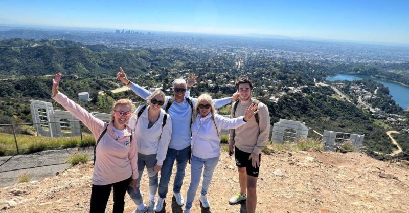 Hollywood Sign : Hiking to the Sign with a French tour guide - The Experience Through the Lens of Reviews