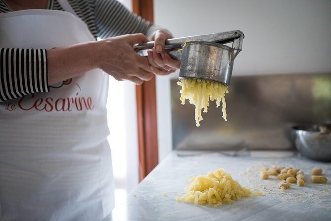 Home Cooking Class & Meal with a Local in Turin - Key Points