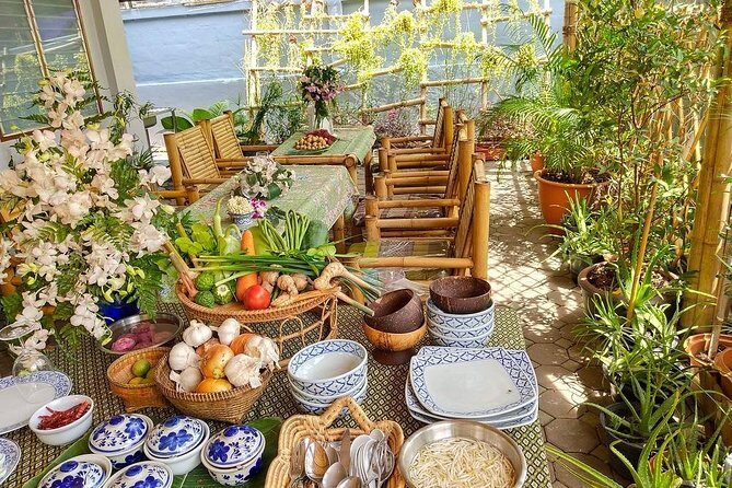 Home Style Family class with fruit carving and market tour - Authenticity and Unique Aspects