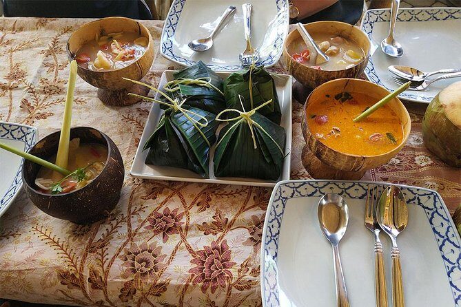 Home Style Family class with fruit carving and market tour - What Past Participants Say