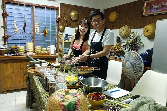 Home Style Family class with fruit carving and market tour - FAQ
