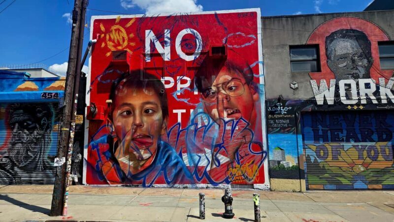 Home visit in Brooklyn & tour of the Bushwick Collective street art - Starting with the Neighborhood Home Visit