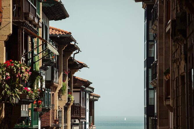 HONDARRIBIA SIGHTSEEING and PINTXOS - Private Gastronomic Adventure - Exploring Hondarribia’s Fishermen’s Port and Maritime Traditions