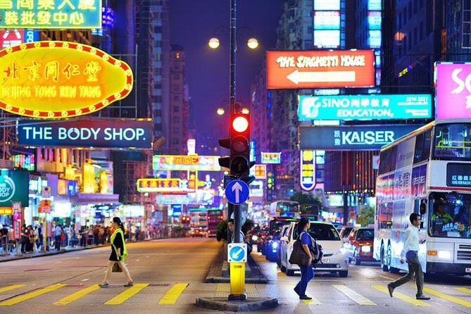 Hong Kong Afternoon Sightseeing Tour Plus Dinner Cruise with Hotel Pickup from Kowloon area - Key Points