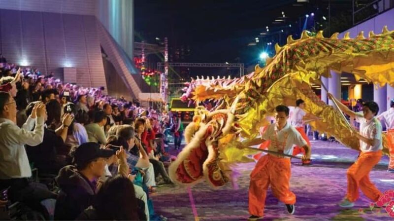 Hong Kong: Chinese New Year Tour with Parade Show and Dinner - Making the Most of City Views and Photo Opportunities