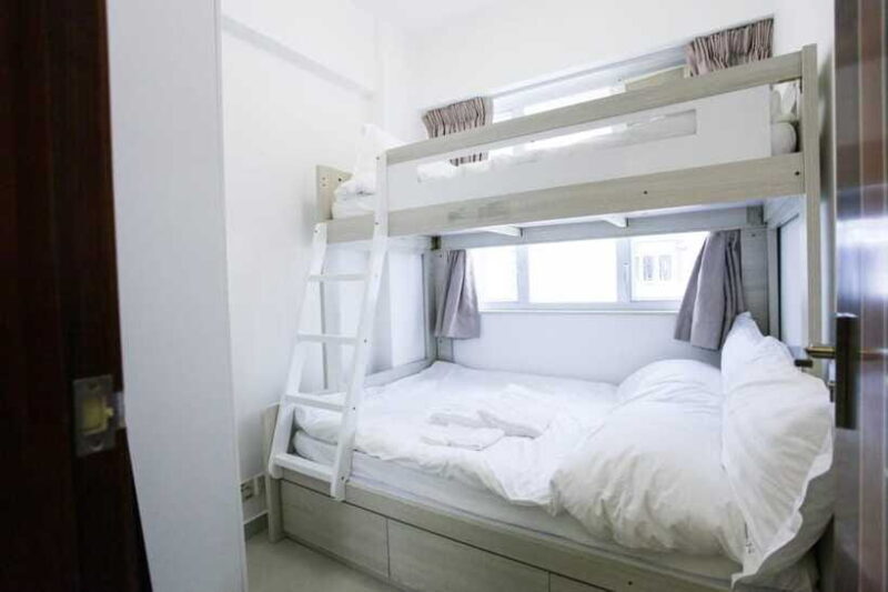 Hong Kong: City Landmarks Tour + Peak Tram Ticket + Lunch - Concerns and Considerations