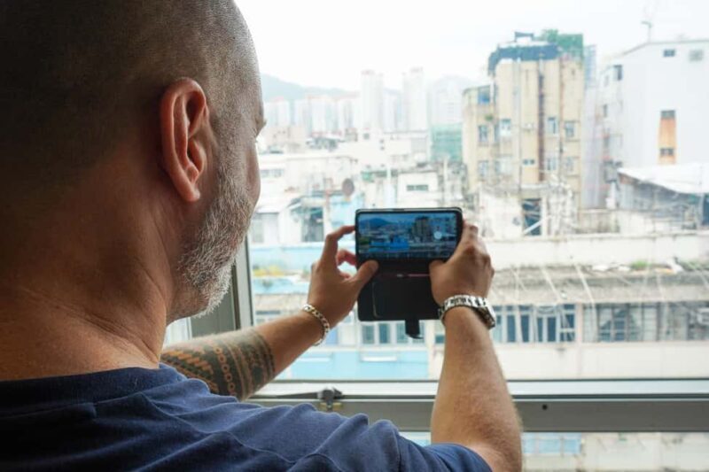 Hong Kong: Dark Side of Hong Kong Caged Homes Walking Tour - Authenticity and Sensitivity