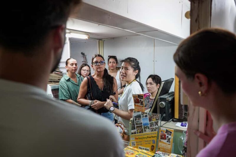 Hong Kong: Dark Side of Hong Kong Caged Homes Walking Tour - Who Should Consider This Tour?