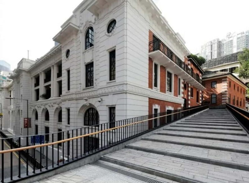 Hong Kong Day Tour: Priority Peak Tram, City Walk & Dim Sum - A Closer Look at the Itinerary